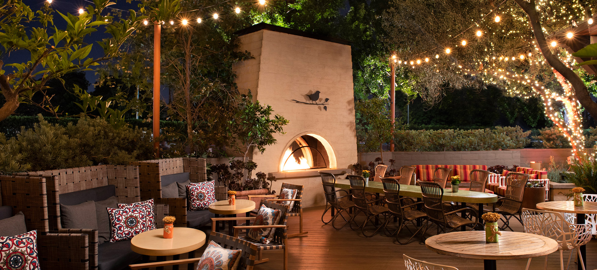 Restaurant Front Landscaping Ideas